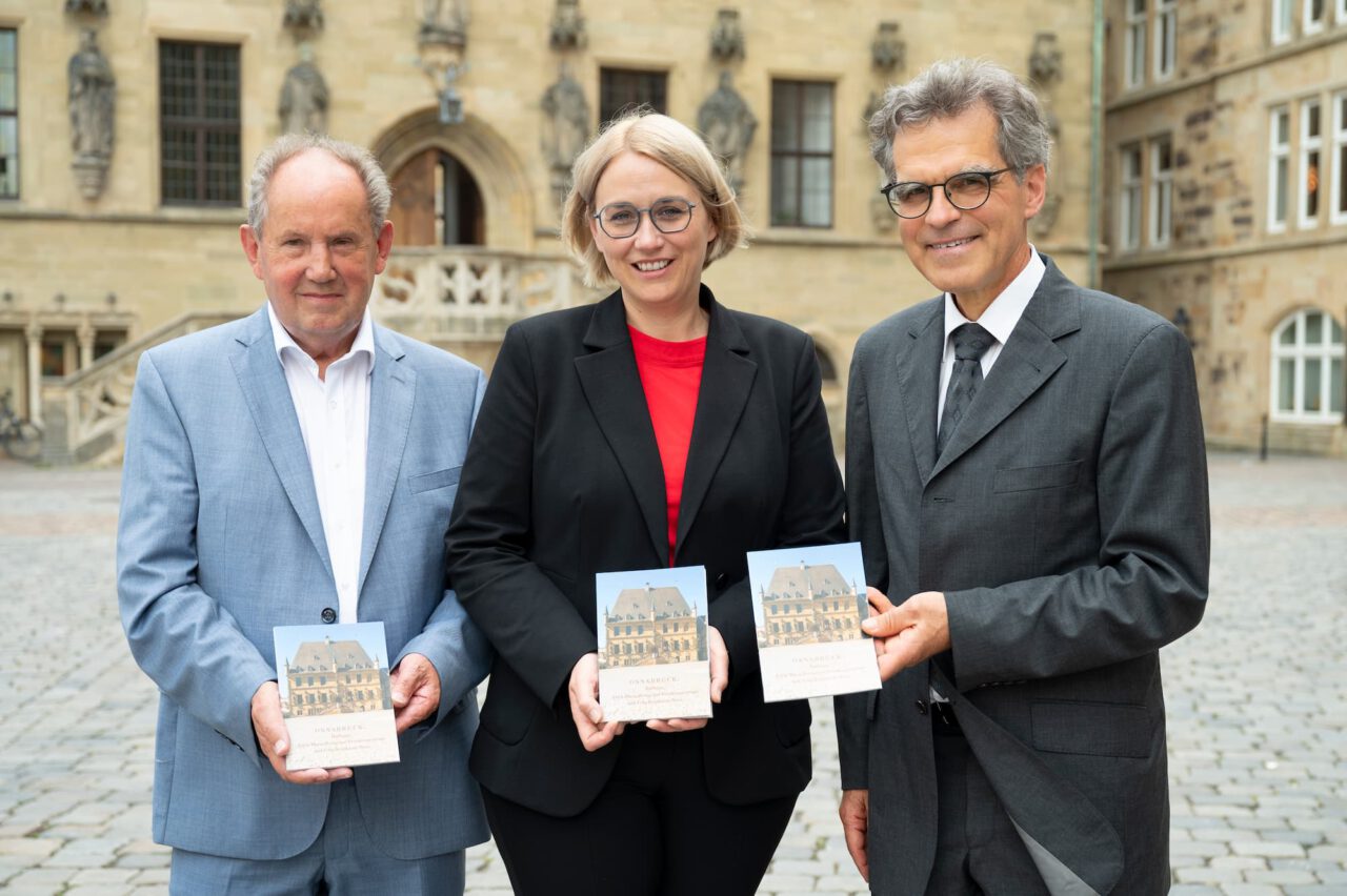 Präsentation des Osnabrück-Kunstführers über das Rathaus, das Erich ...